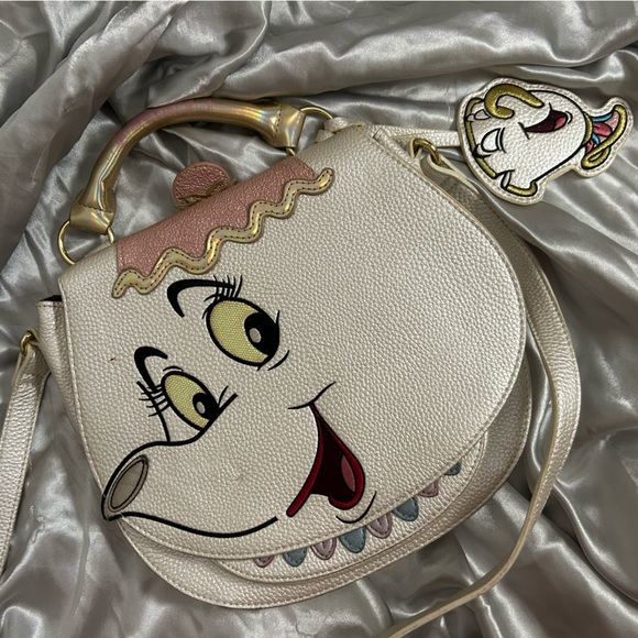 Danielle Nicole | Bags | Mrs Pot Chip Danielle Nicole Disney Crossbody ...